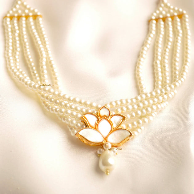 Neck Pieces – Laal Studios